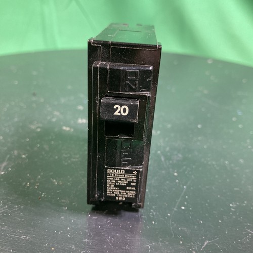 ITE Gould Siemens Q120 20 Amp 1 Pole 120VAC Plug In Molded Case Circuit ...
