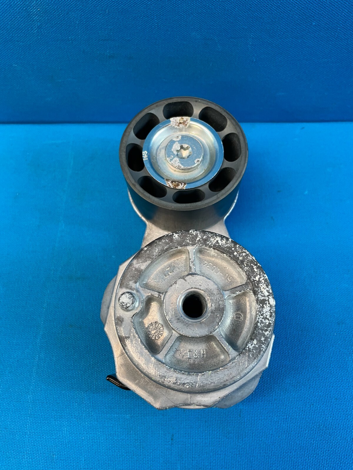 Genuine OEM Johne Deere RE170084 Belt Tensioner | eBay