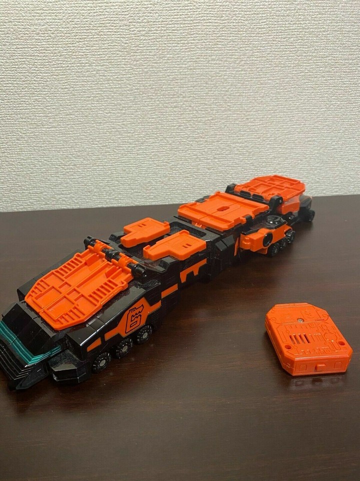 Power Rangers RPM Goonger DX Engine Carrigator Megazord Engine Soul 06 ...