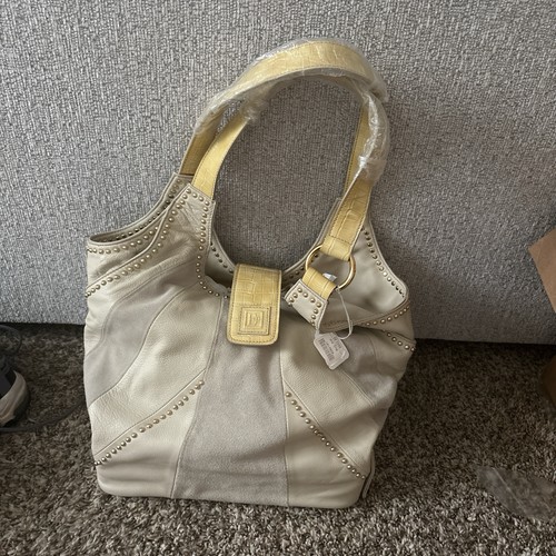 Liz Couture beige leather bag with hidden case for jewelry and valuable ...