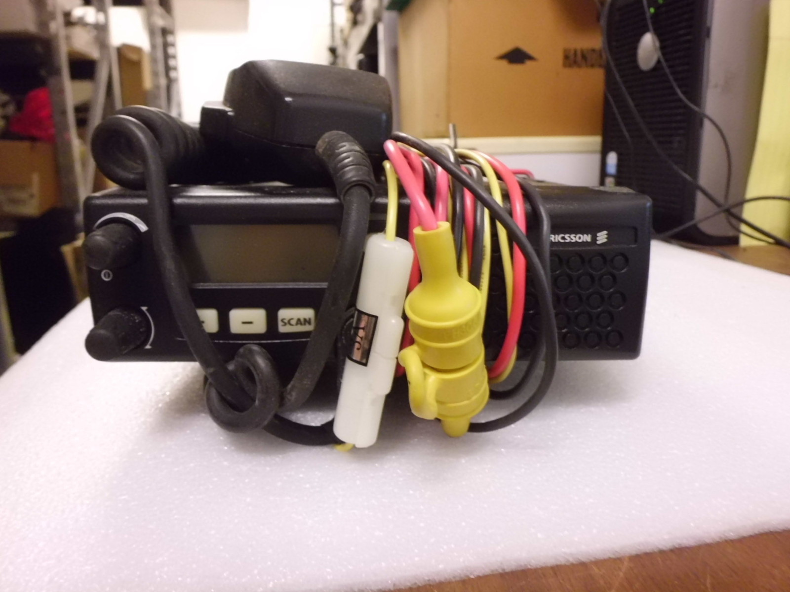 ERICSSON 2-WAY RADIO MODEL KRD 103-143/21 R6A WITH MIC | eBay