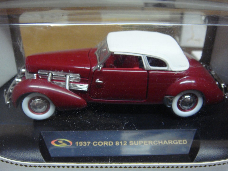 7 - Signature Models 1:32 Scale Diecast Cars In Original Boxes | eBay