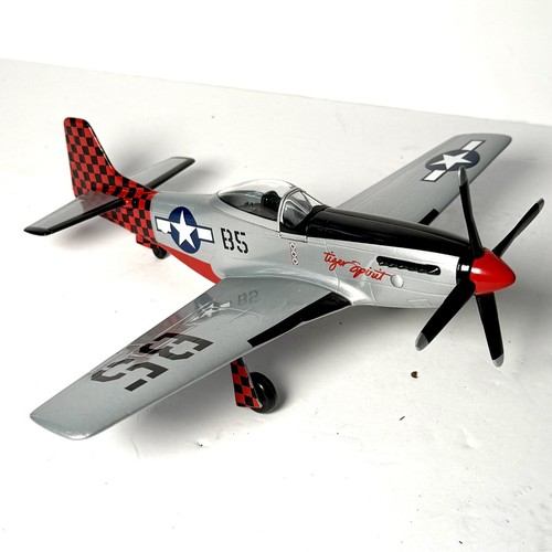 Spec Cast P-51D Mustang Exxon "Tiger Spirit" 47027 WW2 Military Plane ...