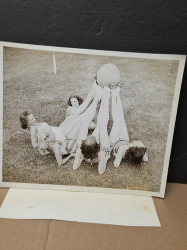VINTAGE PRESS PHOTO BILLY ROSE'S DIAMOND HORSHOE CLUB GIRLS | eBay