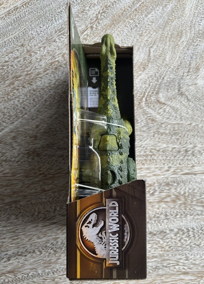 Mattel Jurassic World Dino Trackers Wild Roar Nigersaurus, MISB | eBay ...