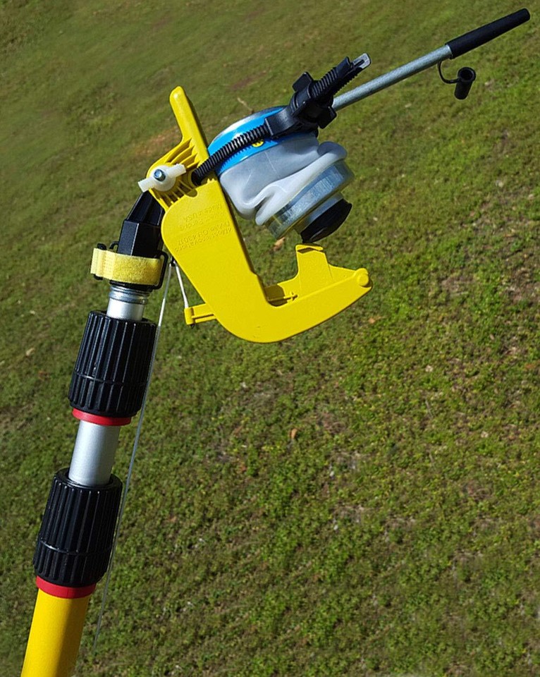 Gotcha Sprayer Pro Triggers Aerosol Wasp Hornet Spray 1 Count Yellow ...