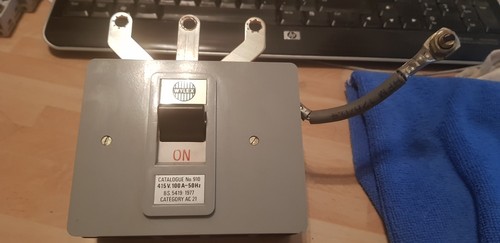 WYLEX 3 POLE & N, 100A MAIN SWITCH, WYLEX HB, CATALOUGE No 910, BS5419 ...