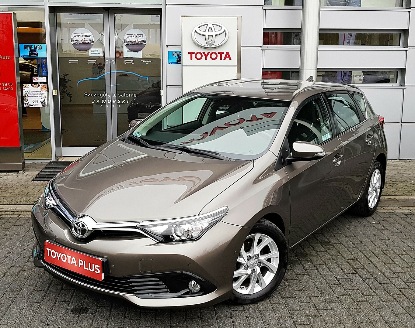 Toyota Auris 2012-2018 All Colours Stone Chip Scratch Repair Kit Touch ...