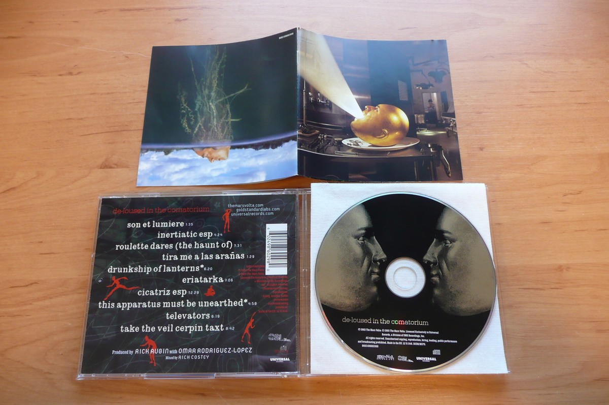 De Loused In The Comatorium Tracklist