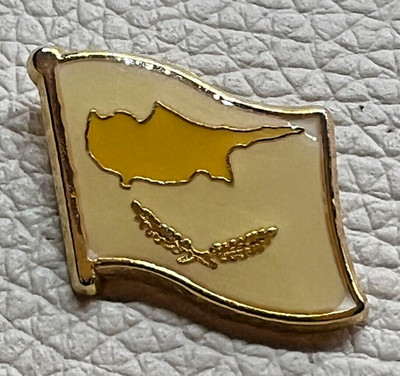CYPRUS FLAG PIN BADGE | eBay UK