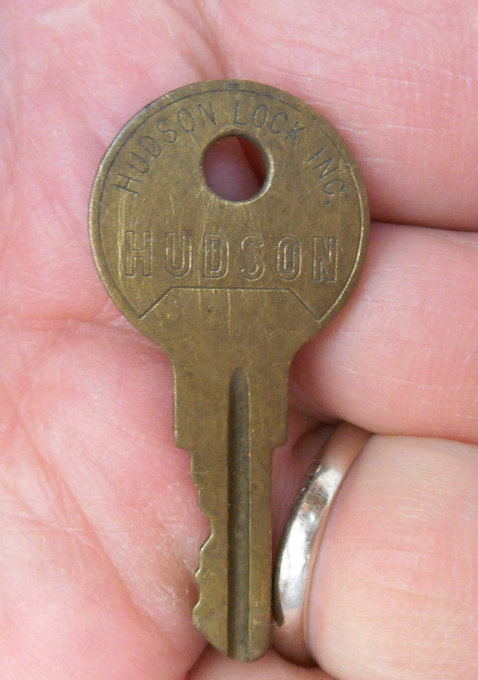 Vintage Original Hudson Lock Inc USA HL301 Brass Key hl301 | eBay