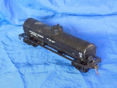 Athearn AT&SF Single Dome TANK CAR 100801 HO Scale Model Railroad VTG ...
