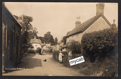 Postcard Fremington nr Barnstaple Devon village houses posted 1927 RP ...