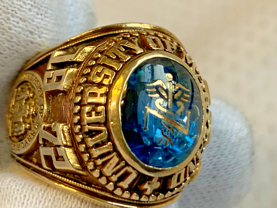 1972 University of Maryland Medicine Ring 10K Gold 17.58g Sz 7 Sapphire ...