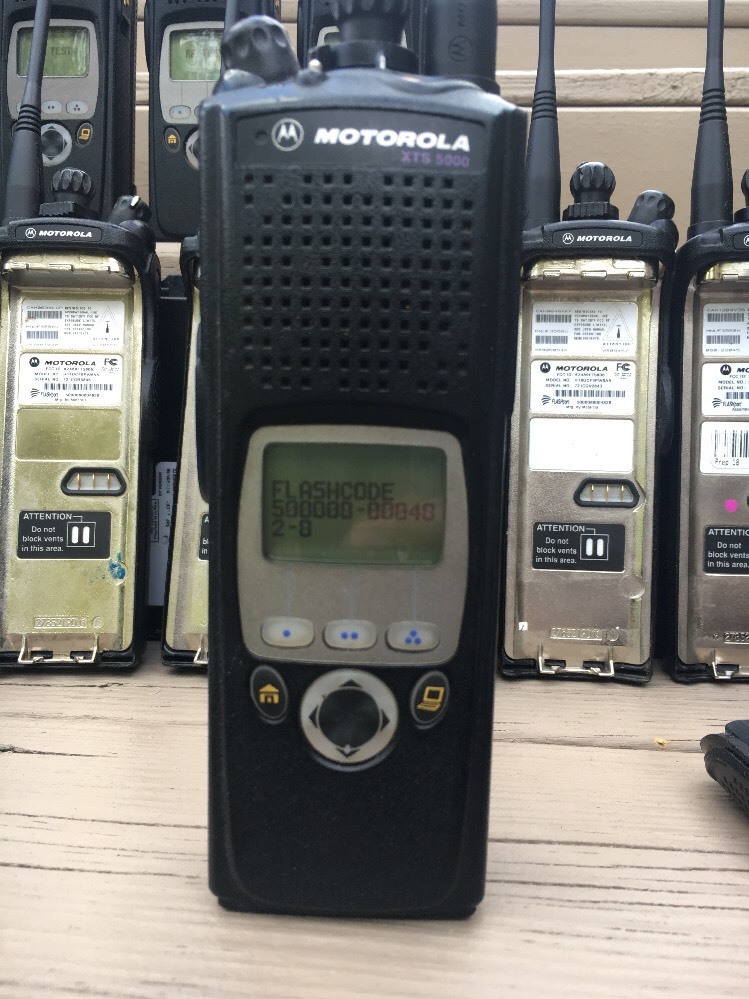 Qty 12 MOTOROLA XTS5000 II 800mhz P25 9600 baud DIGITAL RADIOS ...