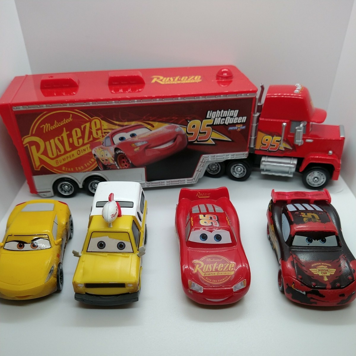 Disney Pixar Cars No95 Mack Mcqueen Hauler Trailer Truck