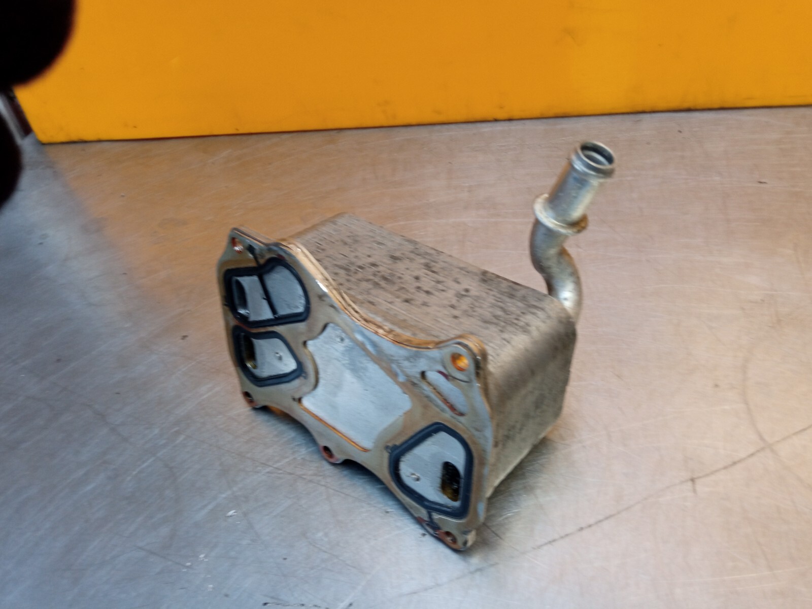 2014 MERCEDES-BENZ E CLASS 3.0 PETROL OIL COOLER A2761880001 | eBay