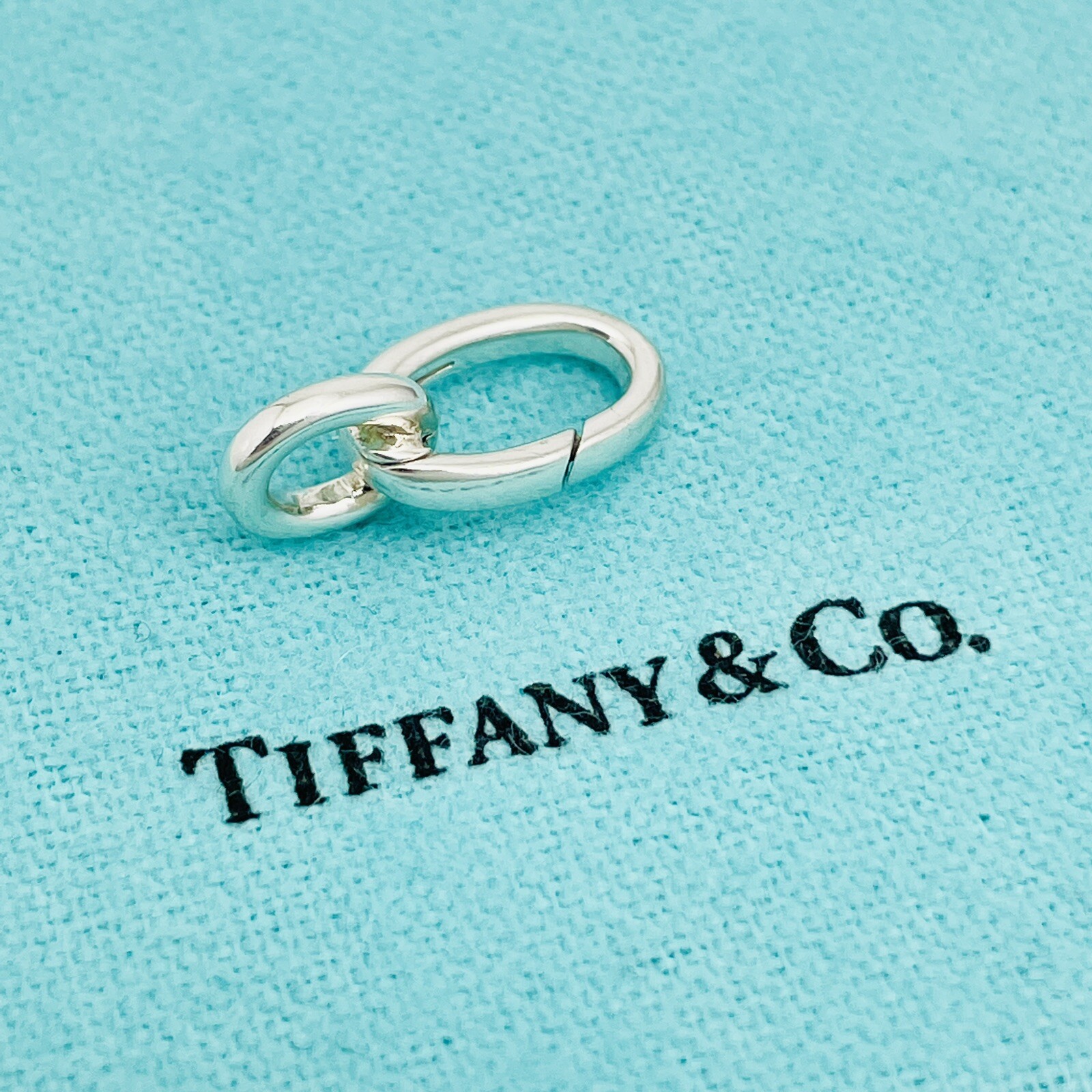 Tiffany Oval Clasping Link Jump Ring Charm or Bracelet Necklace ...