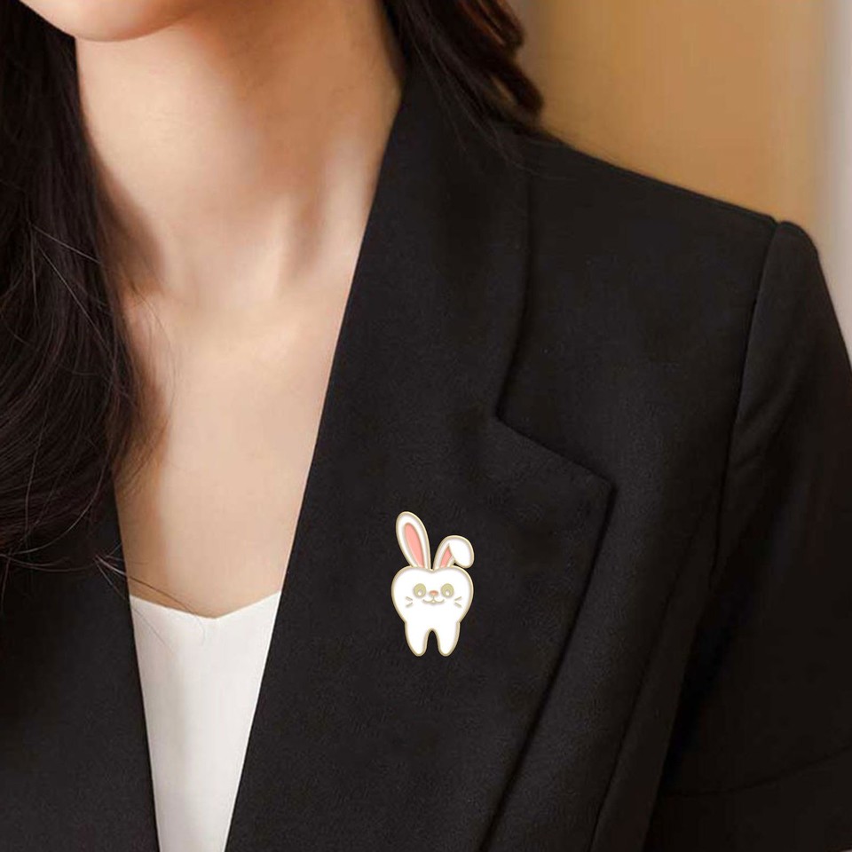 Long-lasting Brooch Pin Cartoon Design Brooch Tooth Shape Enamel for ...