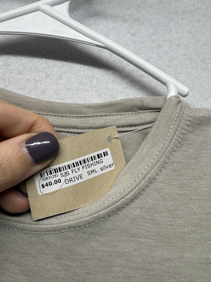 Men's Sundance Fly Fishing SS T-Shirt Silver Size Small Gray/brown Fish ...