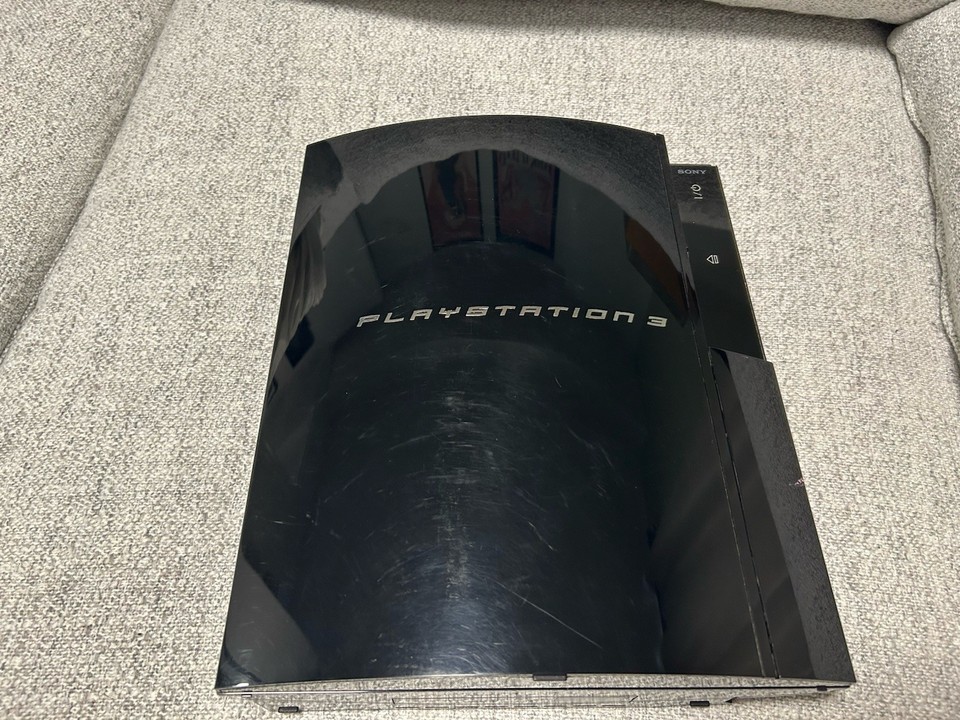 Sony PlayStation 3 PS3 (CECHB01) Backwards Compatible - 20GB Console ...