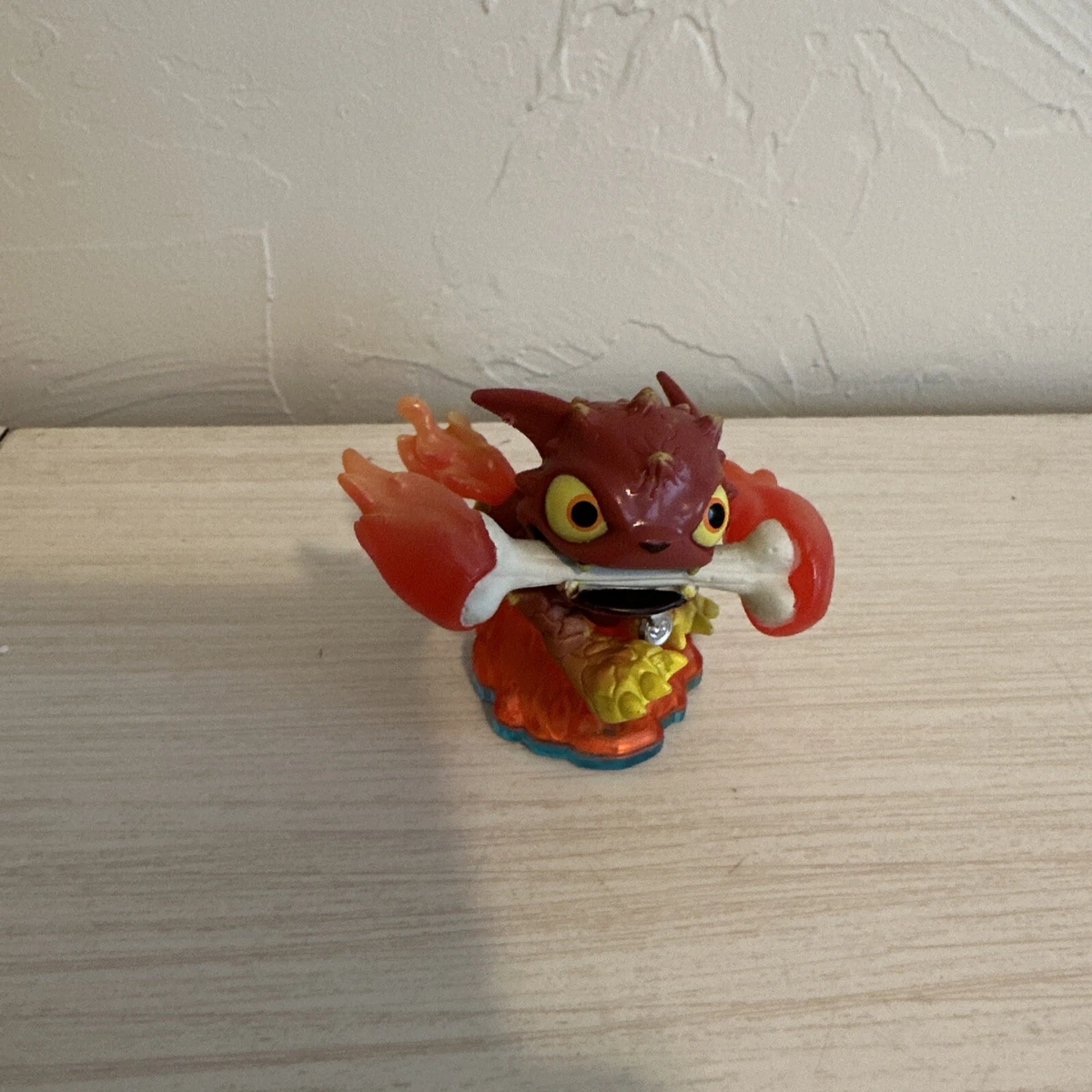 Fire Bone Hot Dog Skylanders