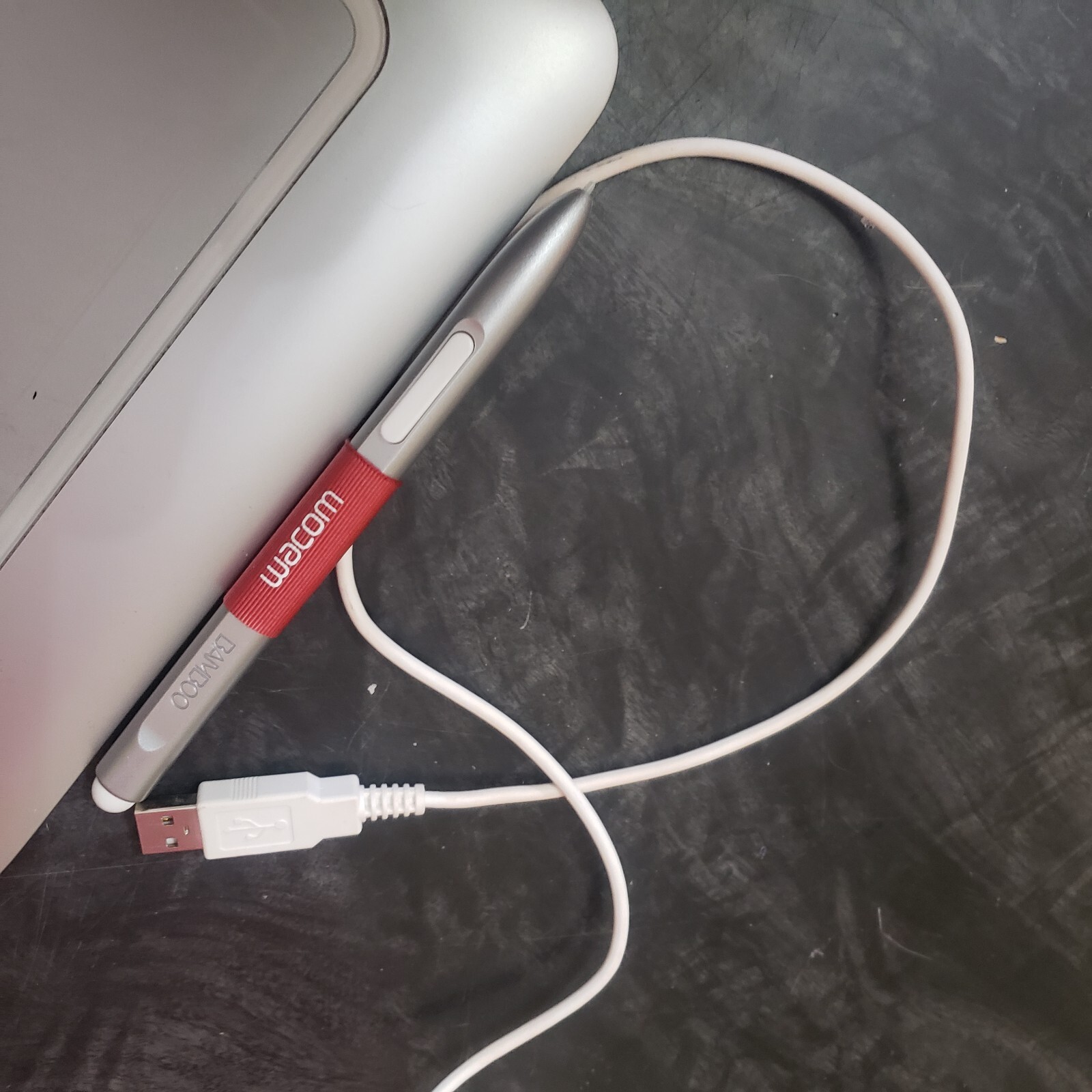 Wacom Bamboo Fun Graphics Drawing Tablet CTH-661 Silver w/ Stylus Pen ...