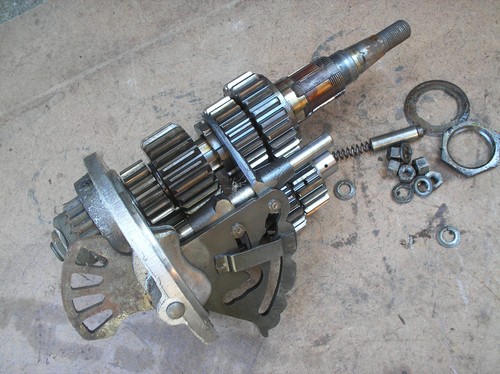 BSA 500 650 A50 A65 ?? gear box gear box parts recently removed from ...