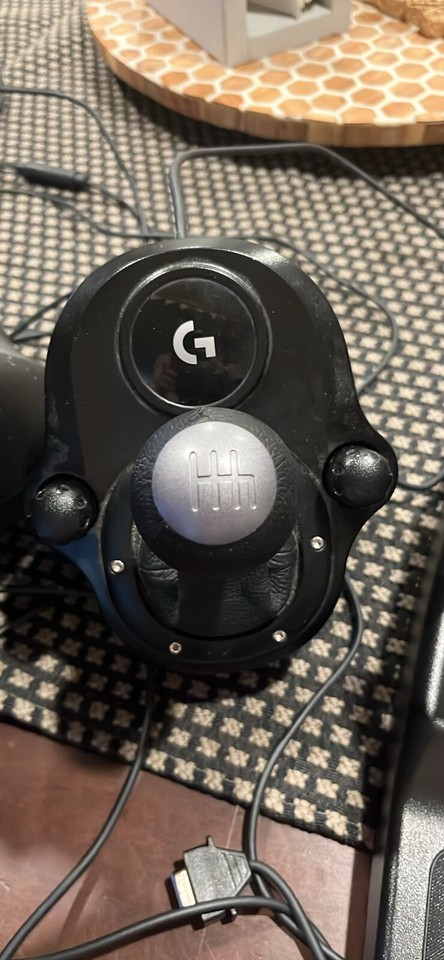 Logitech G920 Racing Wheel, Pedals and Shifter Bundle for Xbox X|S One ...