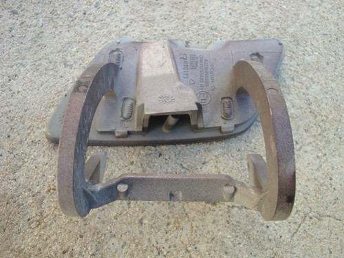 MERCEDES 07-09 W221 S550 LEFT HEADLIGHT WASHER CAP NOZZLE COVER ...