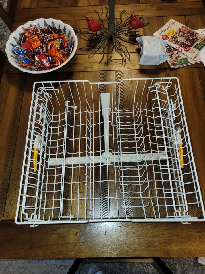 Miele Dishwasher Upper Rack 10094940 10094941 With Spray Arm Assembly ...