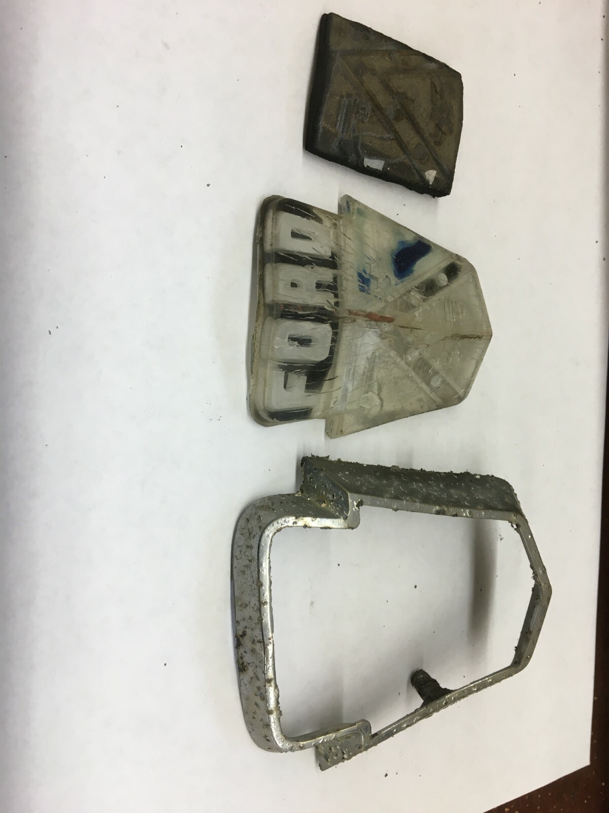 1952-54 Ford Customline, Crestline , Mainline Hood Crest Emblem BA ...