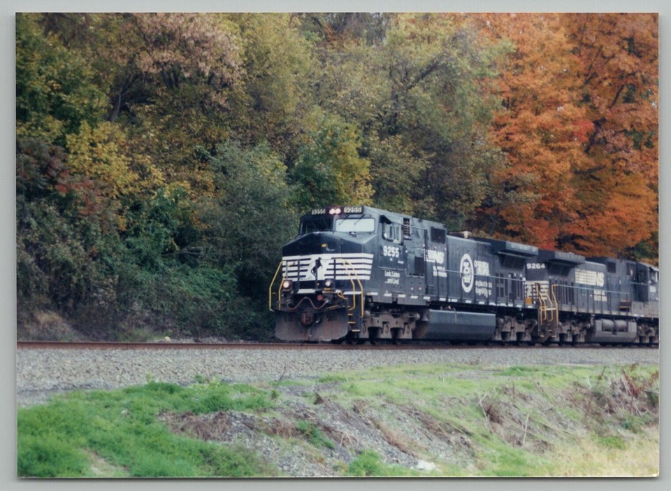 Railroad Photo - Norfolk Southern #9255 Diesel Locomotive 1990s Freight ...