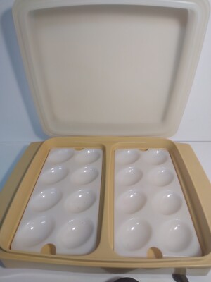 Vintage TUPPERWARE Deviled egg Covered Container Dish #723-2 4 Good ...