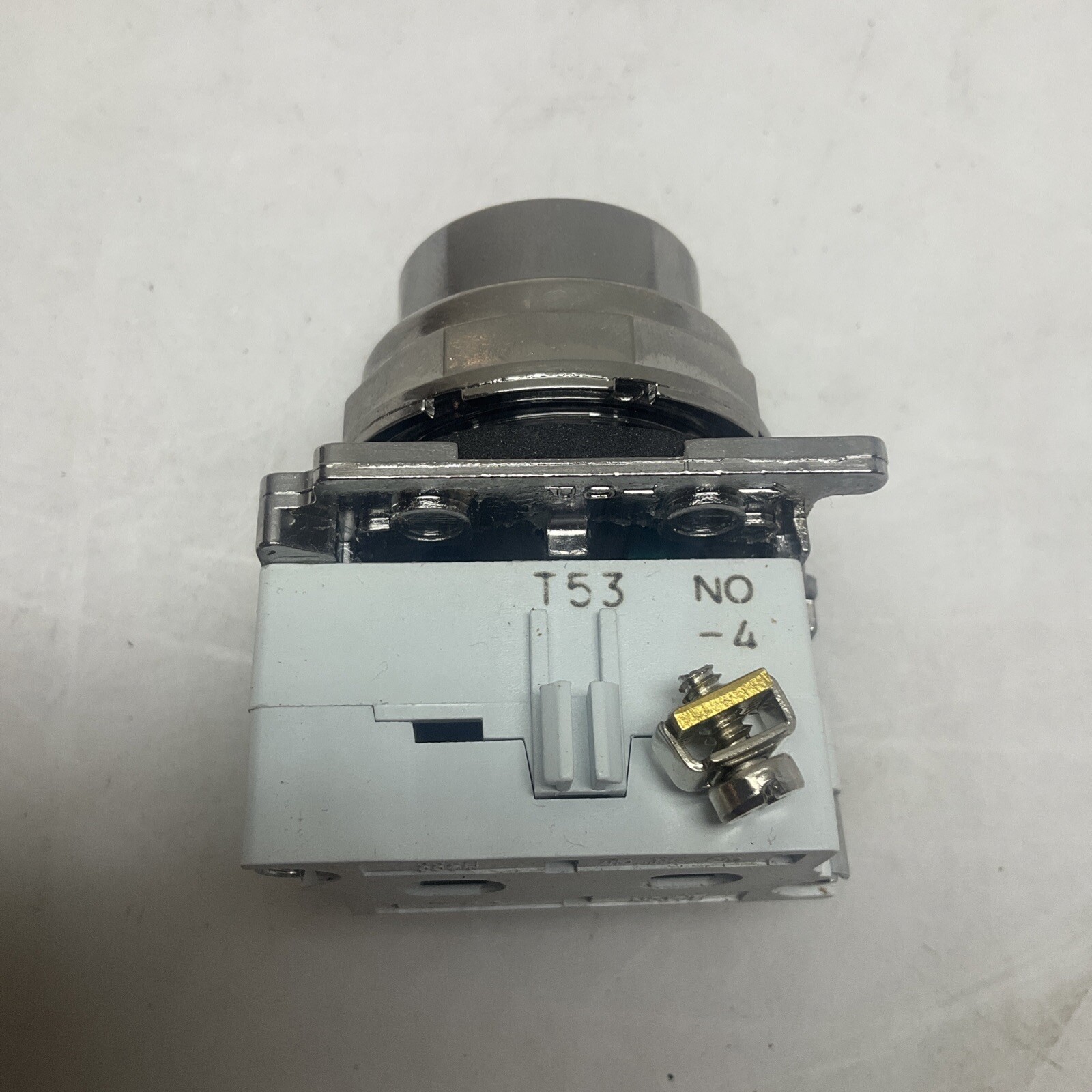 Eaton 10250T23B Pushbutton Non-Illuminated 6A 600V 1NO Black NEMA 3/3R ...