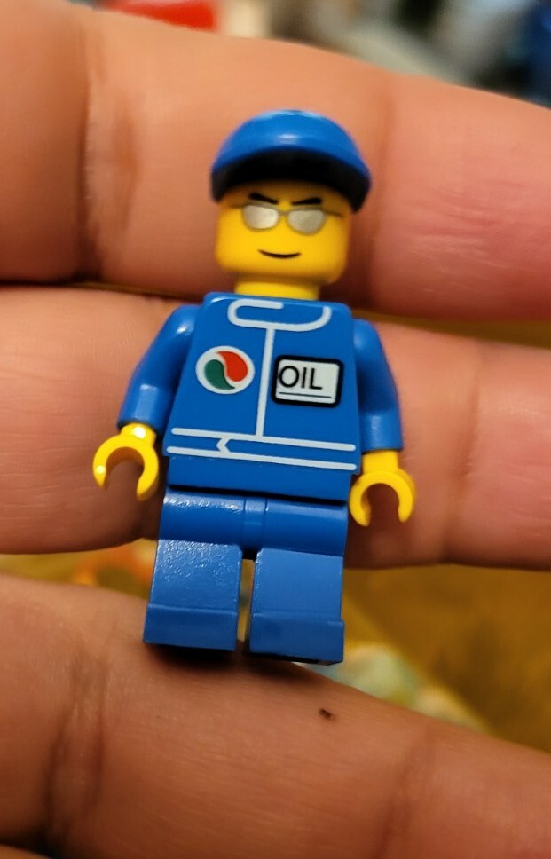 Lego Minifigure City Fas Station Octan Blue Oil Oct068 VGUC C16-3 | eBay