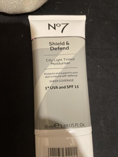 No7 Shield&Defend City Light Tinted Moisturiser SPF15 50ml Shade-Medium ...