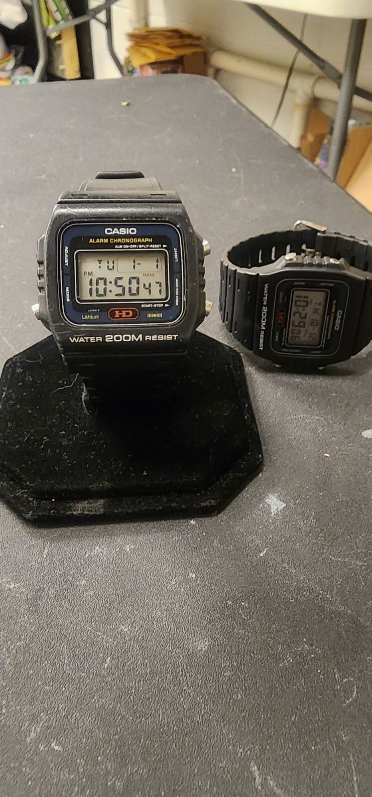 Casio DW 240 watch - Outstanding Condition - Gem