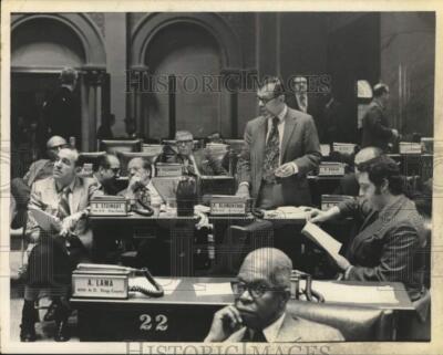 Press Photo New York State Assemblyman Albert Blumenthal speaks at ...