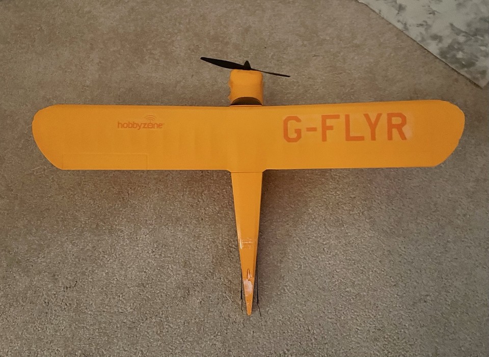 Hobbyzone HBZ4900 Radio Control Champ RTF Airplane Yellow Kit Hobby ...