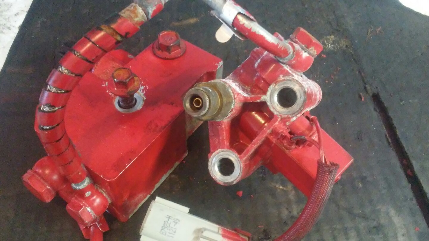 CUMMINS SOLENOID VALVE #3686371 W/ ENGINE FUEL SHUTOFF VALVE #4985544 ...