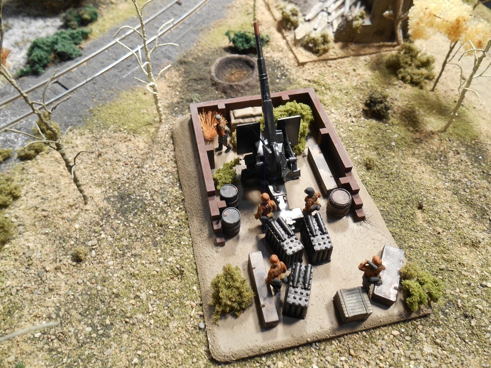 HO Roco Minitanks 6th Panzer 88mm Artillery Battery with Soldiers A1672 ...