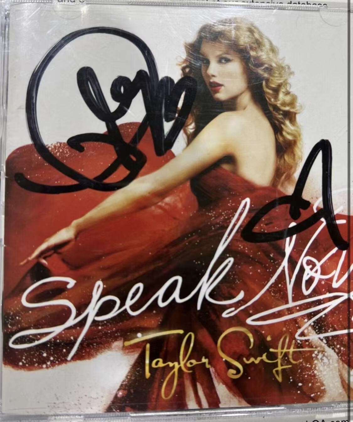 Taylor Swift Autographed Memorabilia | Signed Photo, Jersey ...