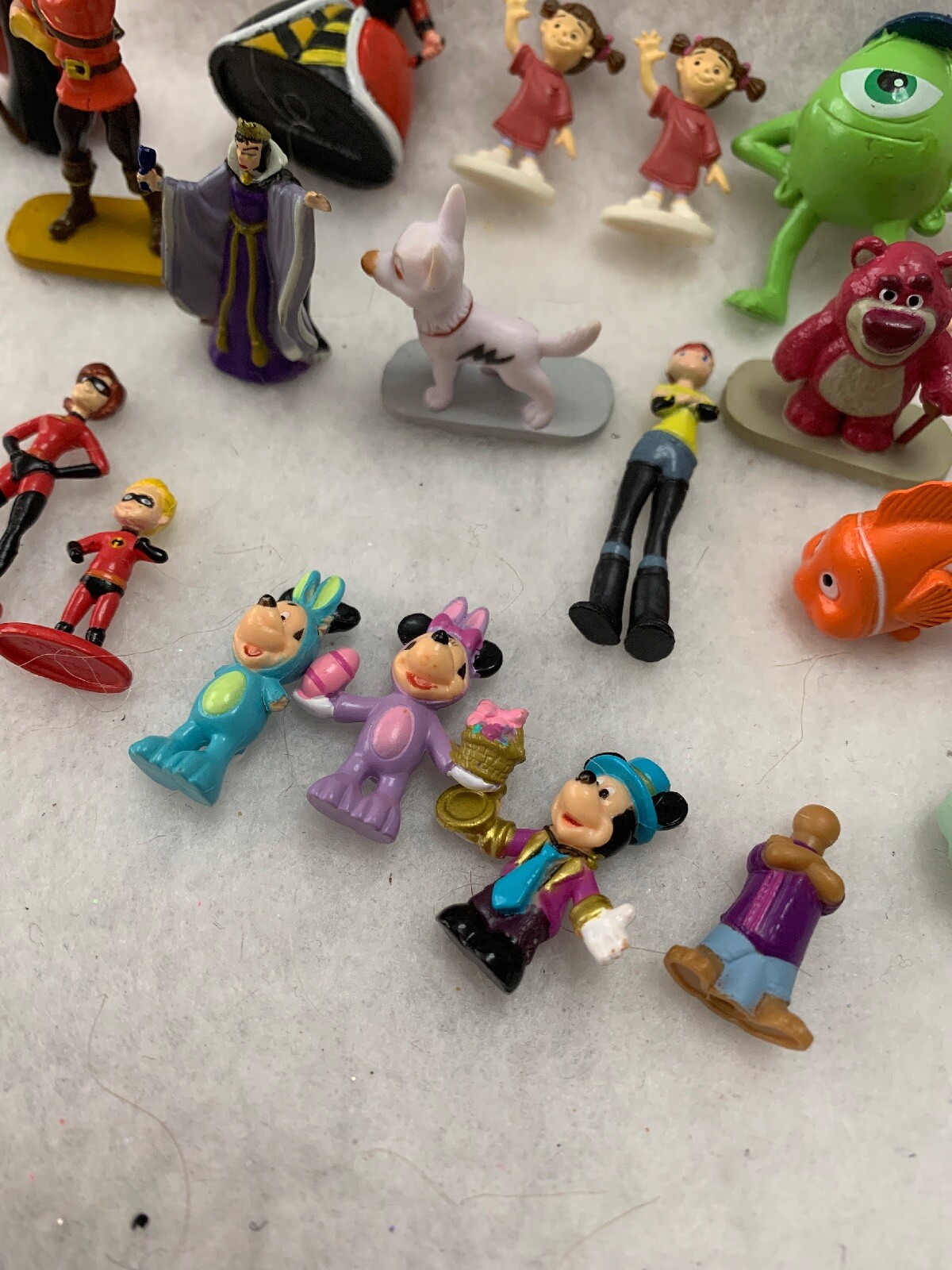 Disney Pixar 1”-2” figurs mickey boo mike nemo queen incredabls Lot | eBay