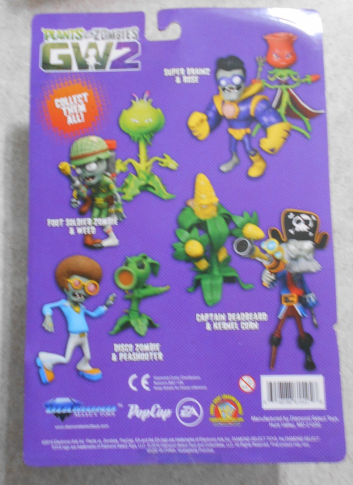 Diamond Select Plants vs Zombies GW 2 Rose vs. Super Brainz Action ...