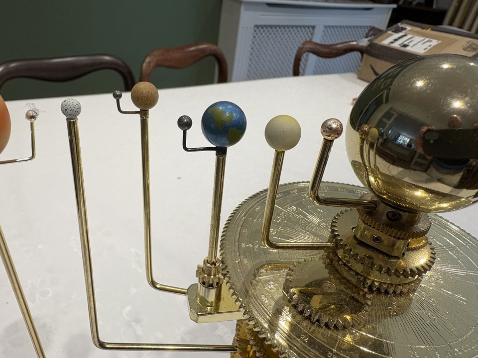 Restored Eaglemoss 11 planet model solar system orrery, fully working ...