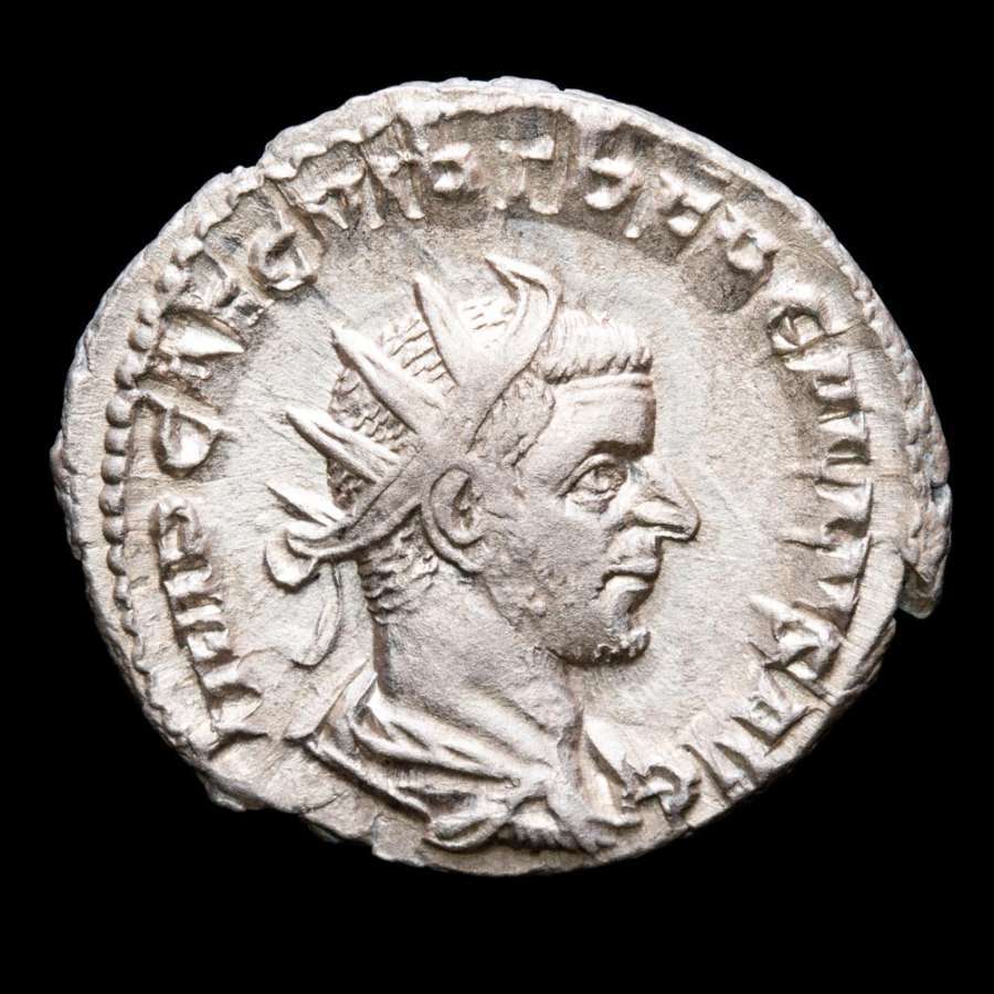 *Lucernae* Trebonianus Gallus Antoninianus FELICITAS PVBLICA Rome 251/3 ...