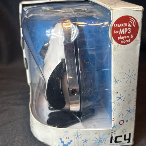 I-CY Icy Penguin Interactive Lighted Dancing Speaker Hasbro New Damage ...