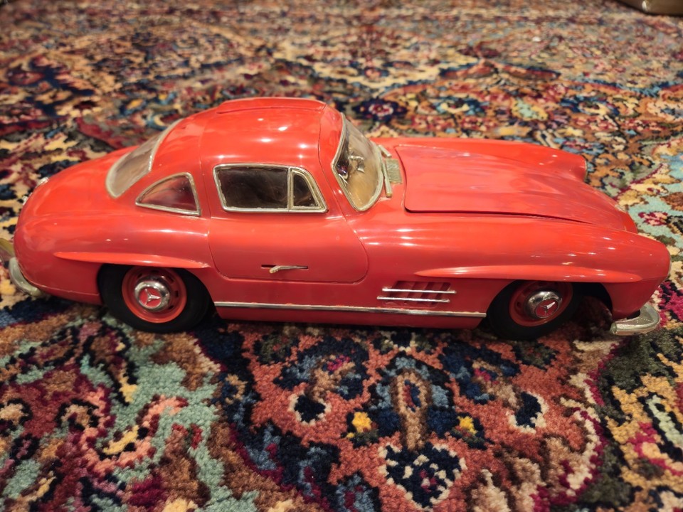 REVELL 1:12 MERCEDES BENZ 300SL GULLWING MODEL KIT FROM 1977 BUILT 40 ...