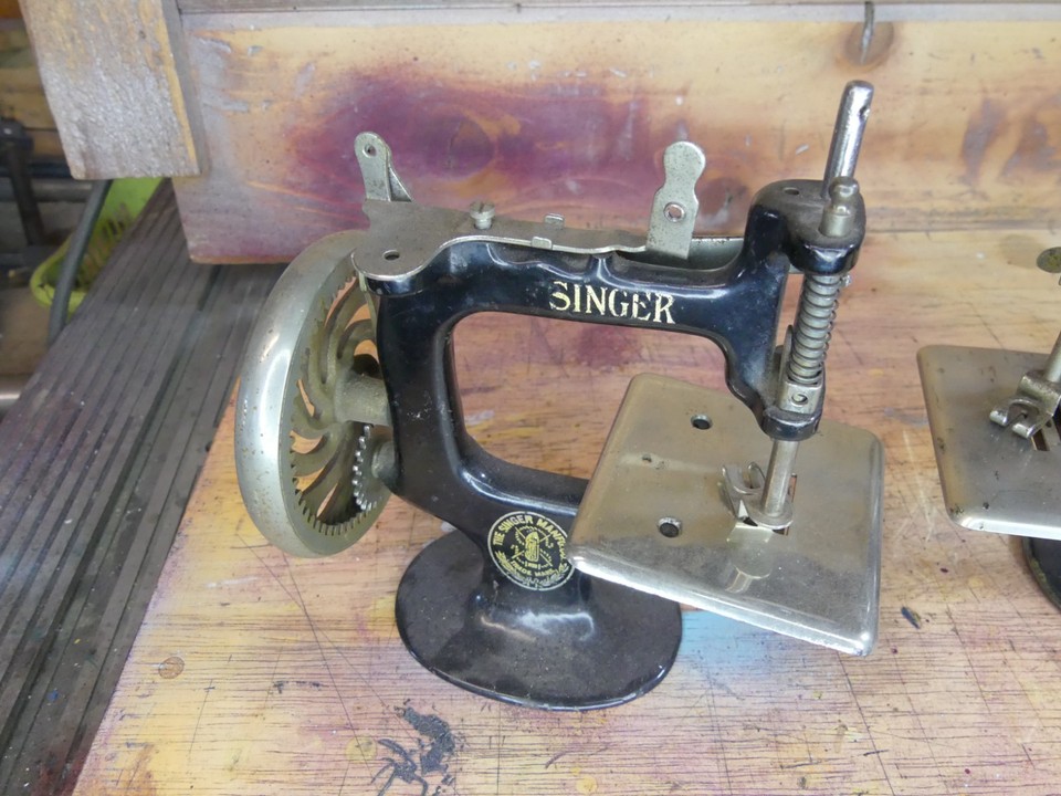 Antique Singer 20 for parts. Two machines. See pictures | eBay